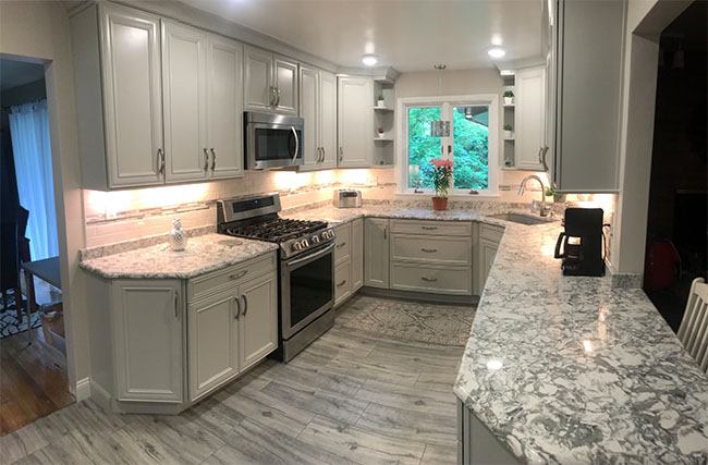 Kitchen Gallery – Dream Kitchens and Baths